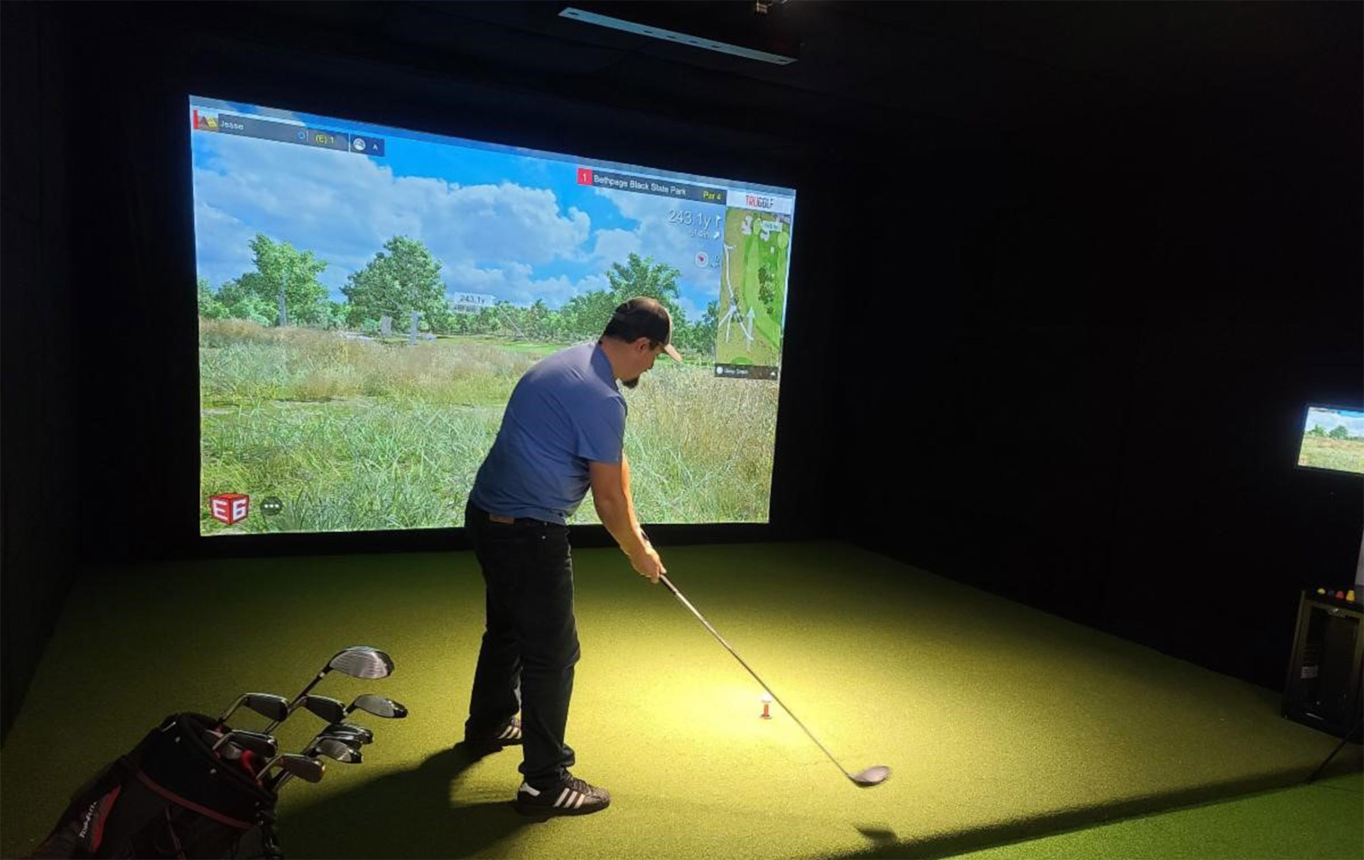 Golf Simulators - Glen Arbour Golf Course